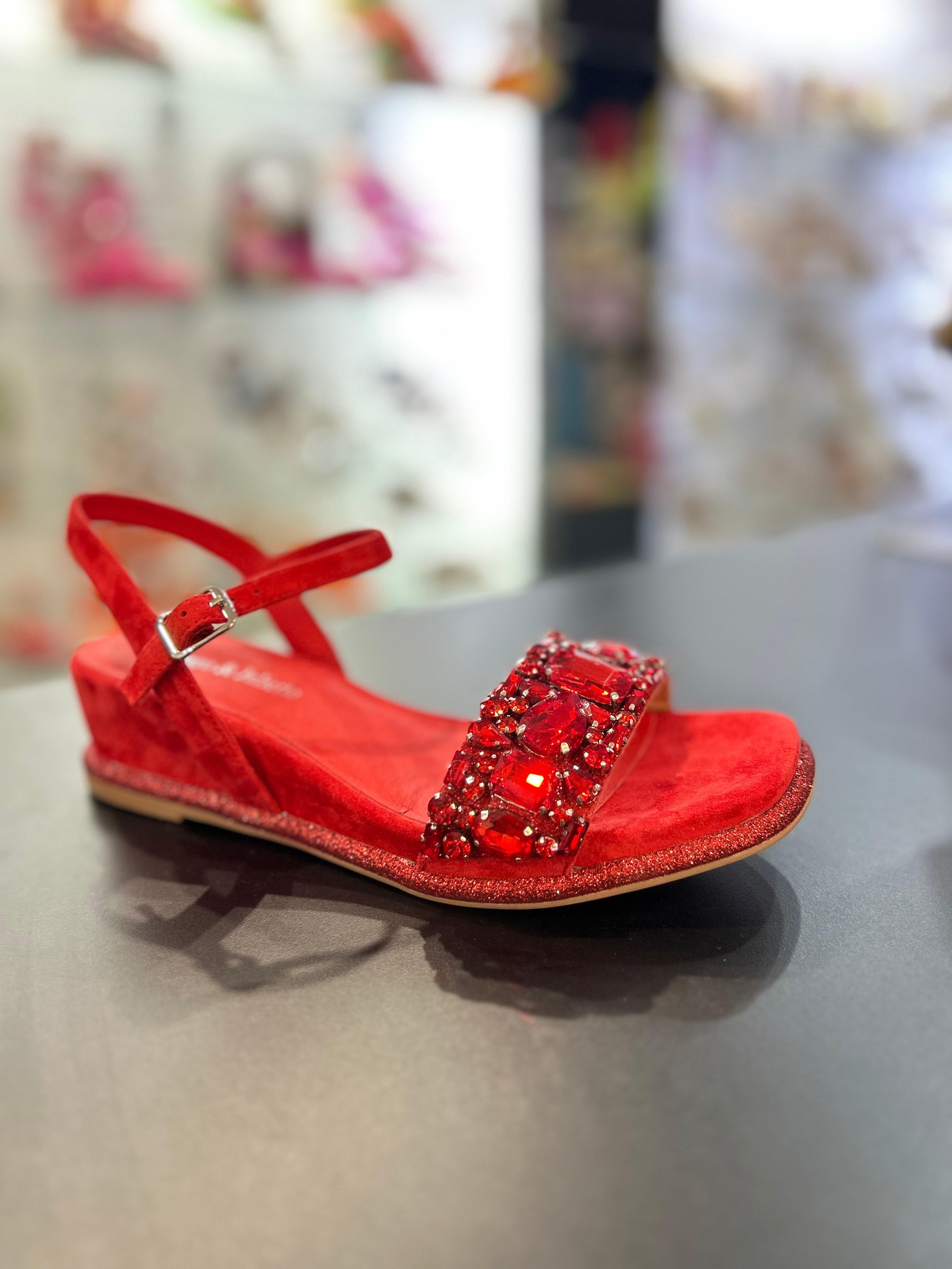 Bren – Shoe Fashions Kenmore