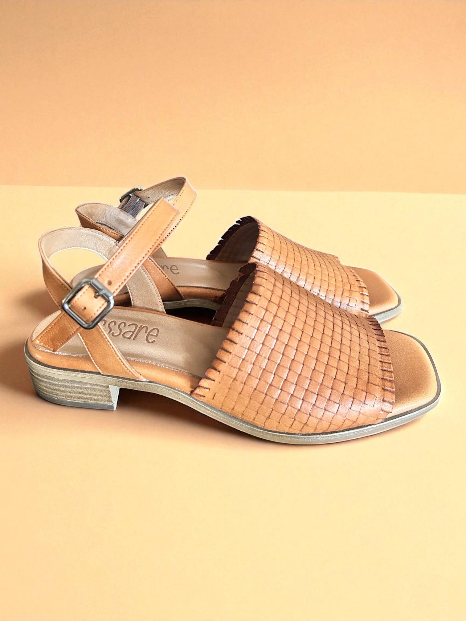 Dotty – Shoe Fashions Kenmore